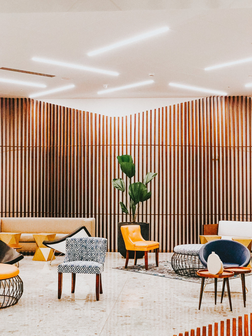 Role of Restaurant Lounge Furniture in Building Customer Loyalty – The ...
